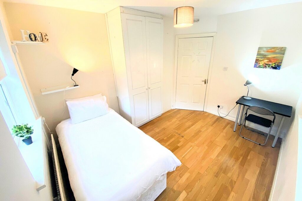 Find an accommodation in Dublin and Cork | Book online